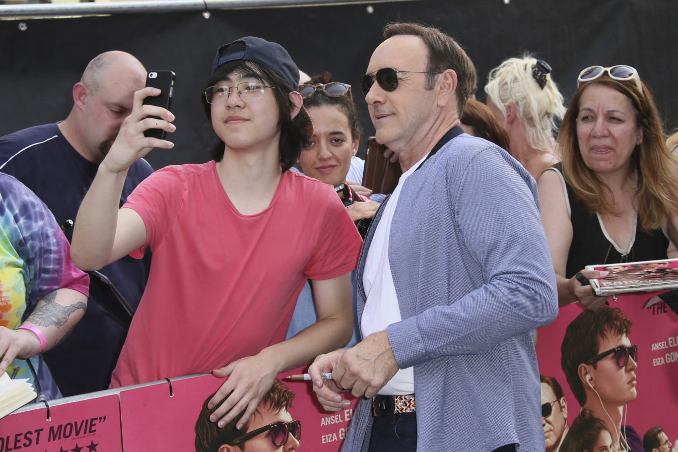 Old Vic apologises after 20 allegations against Kevin Spacey | The Gazette