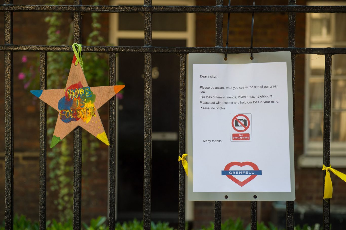 ‘Ring of care’ around Grenfell Tower with selfies discouraged at ...