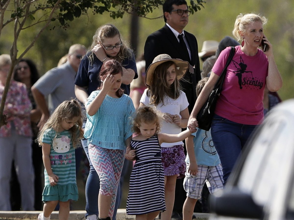 Thousands pack Texas church for funeral of family killed in shooting ...