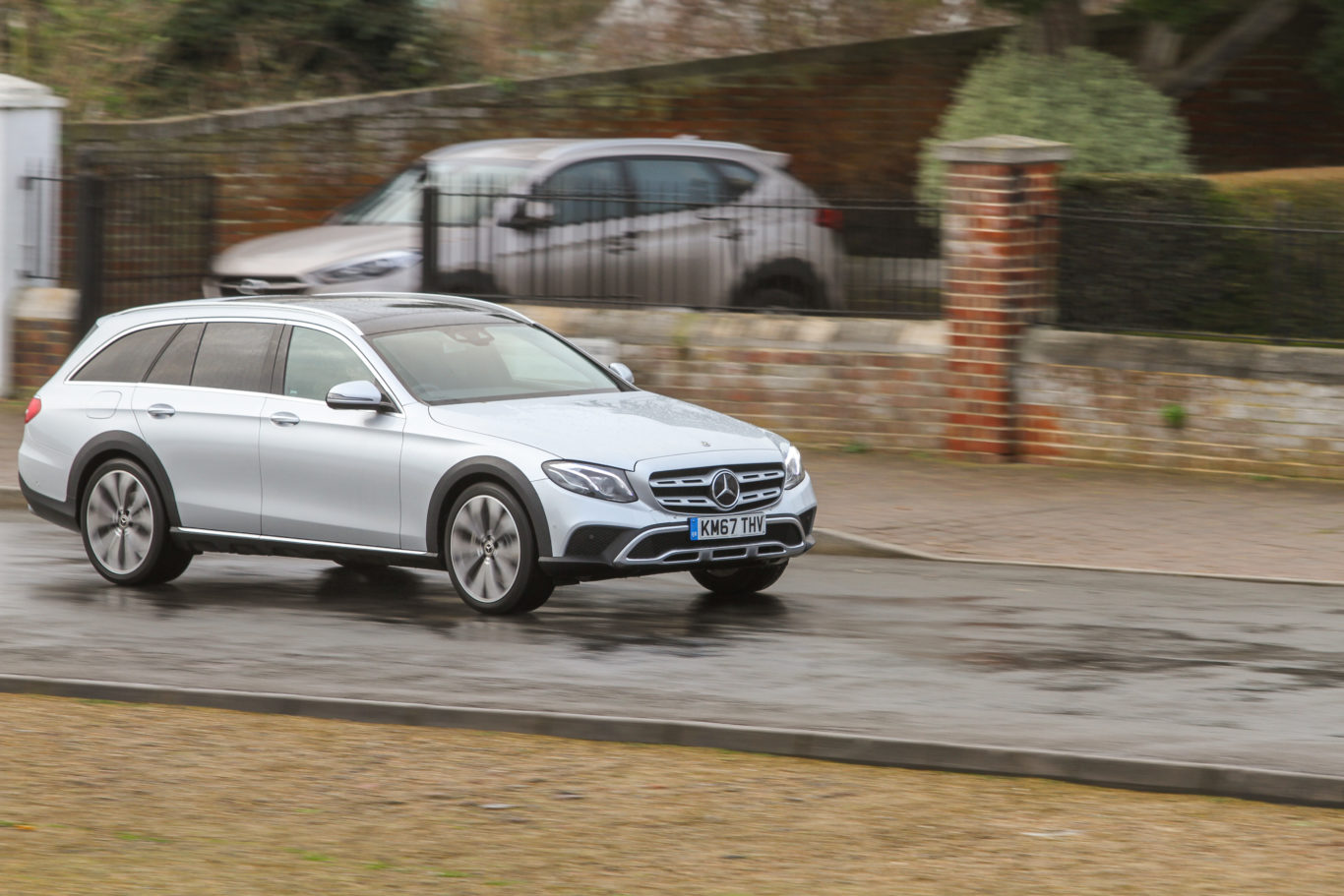 Triple Test: Mercedes E-Class All-Terrain v Audi A6 Allroad v Volvo V90 ...