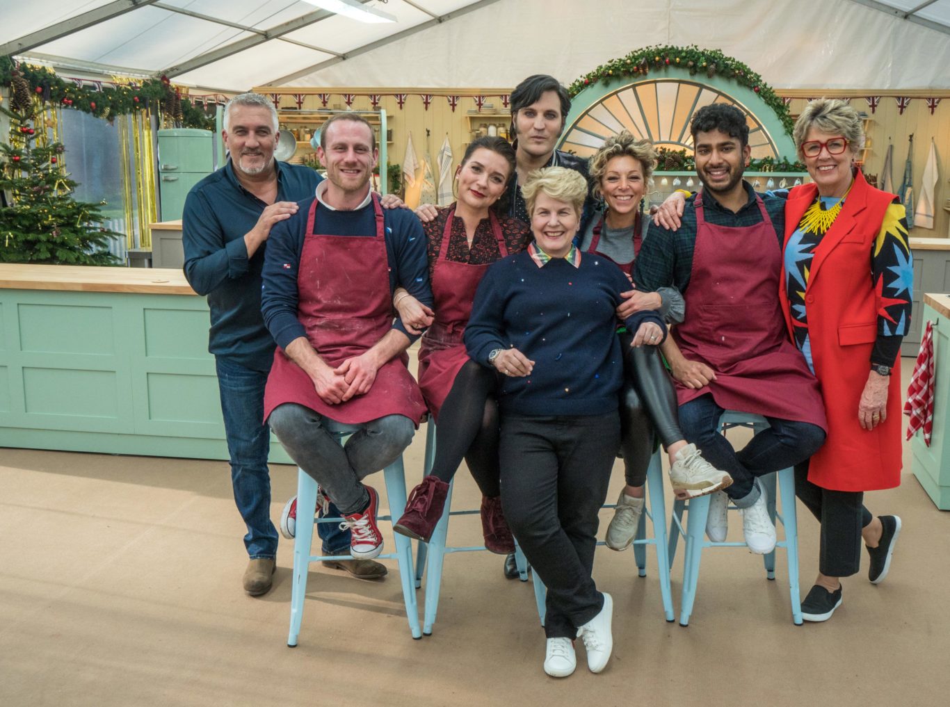 Bake Off finalist steals victory from former winner in tense New Year ...
