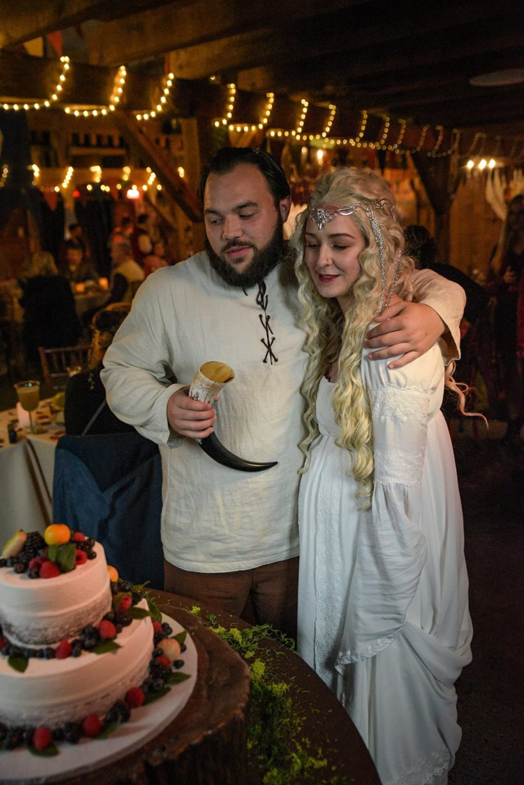 Shakespeare-loving bride ties the knot in spectacular medieval wedding ...