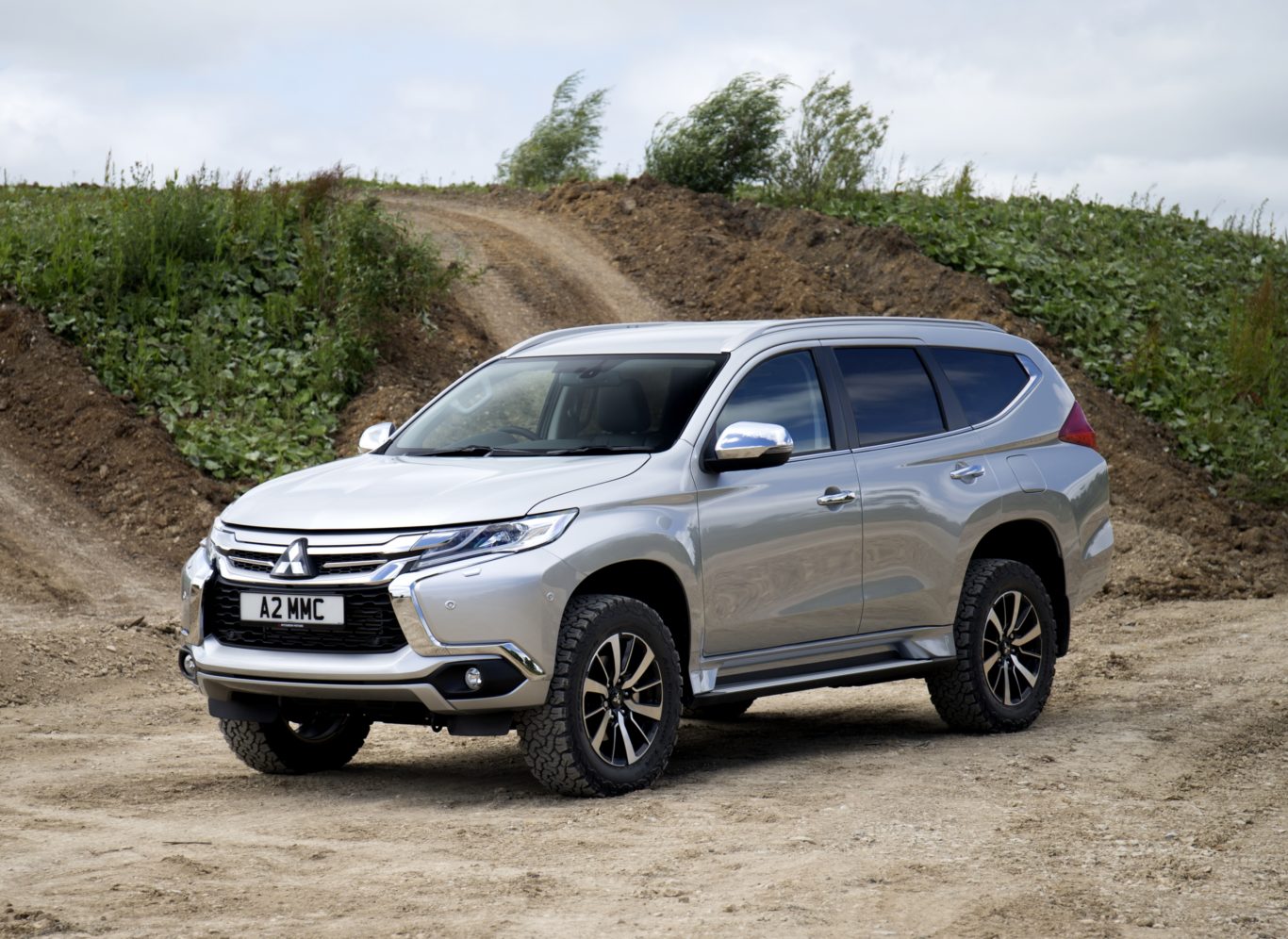 First drive: The Mitsubishi Shogun Sport is an old-school off-roader ...