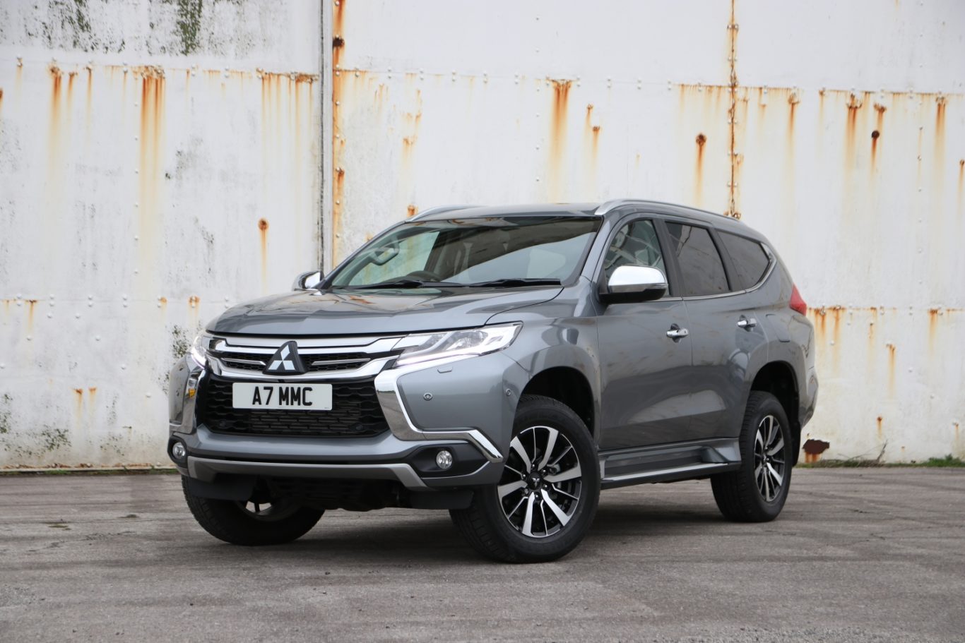 First drive: The Mitsubishi Shogun Sport is an old-school off-roader ...