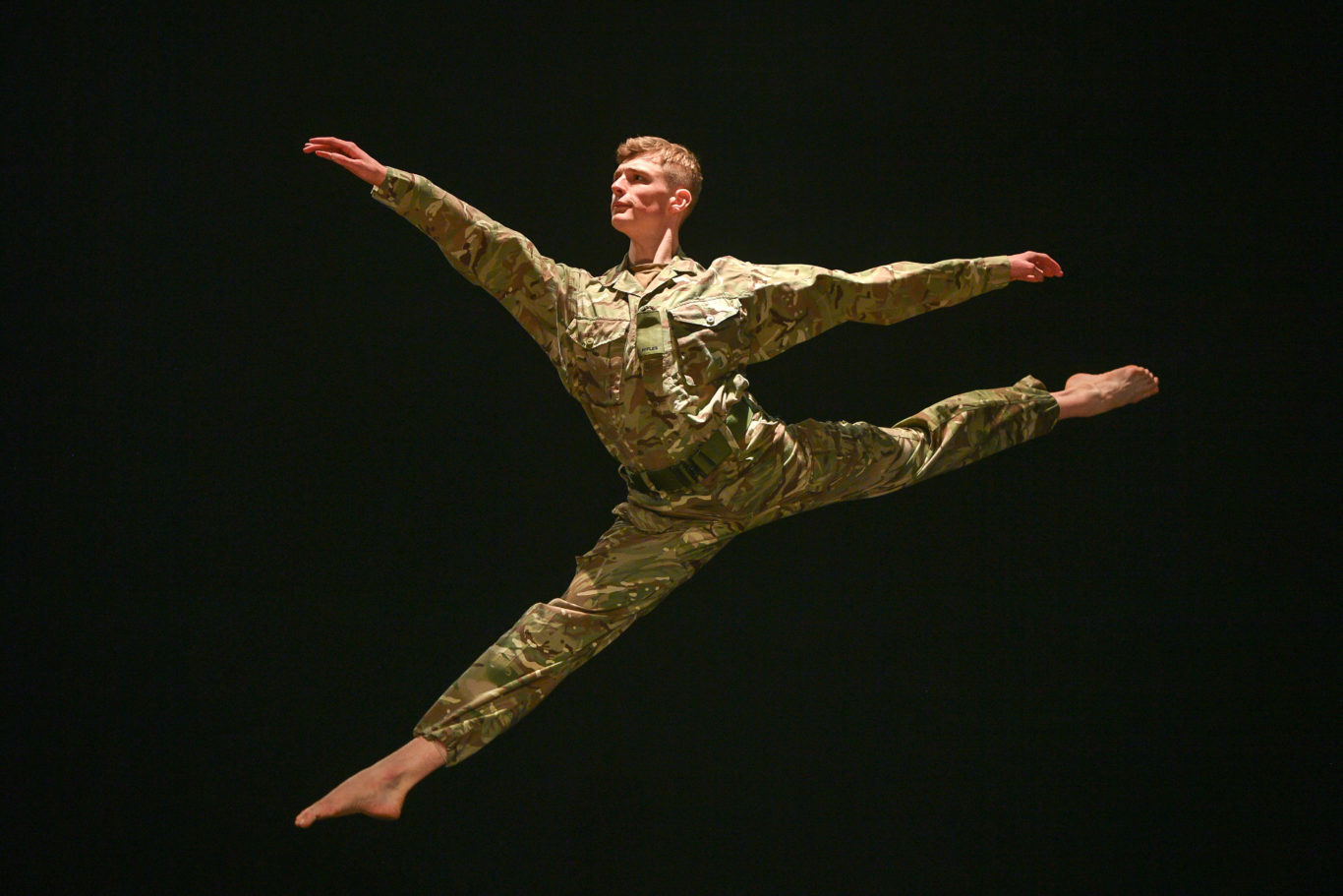 Soldier performs on stage after keeping dance passion secret | Express ...