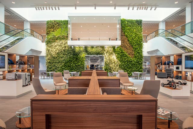 New flagship Jaguar Land Rover store opens in London | Express & Star