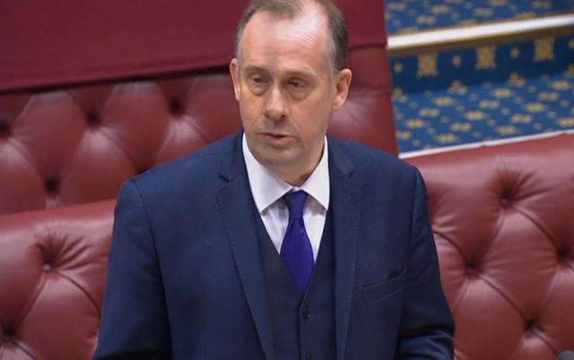 Minister’s pig semen remarks spark Brexit border check concerns ...