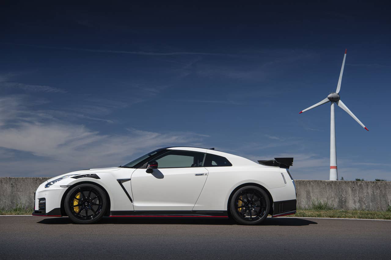 UK Drive: The 592bhp Nissan GT-R Nismo is the ultimate R35 | Express & Star