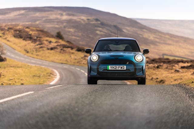 First drive: The updated Mini Electric is as charming as EVs get ...