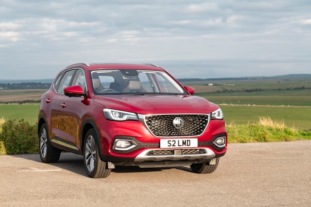 First drive: The MG HS PHEV brings electrification to this family SUV ...