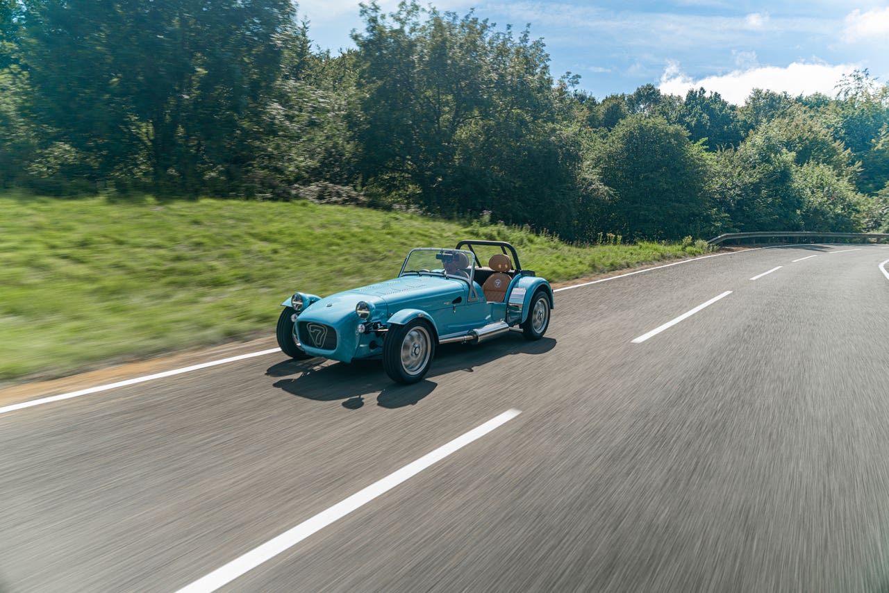 First Drive: Caterham’s 170S provides a new gateway into the Seven ...