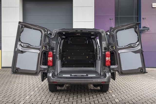 Citroen updates Dispatch and e-Dispatch models | Express & Star