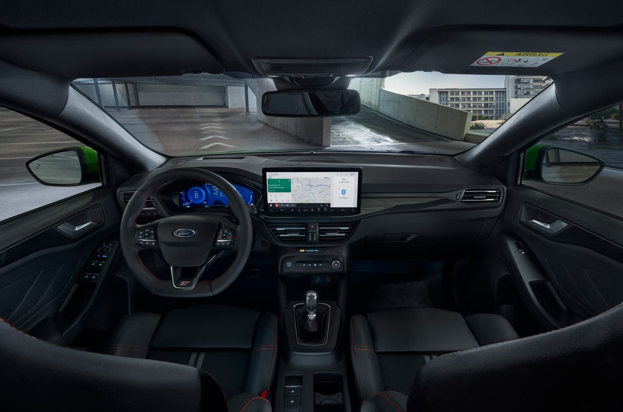 Ford Focus gets major overhaul with a new look and updated cabin ...