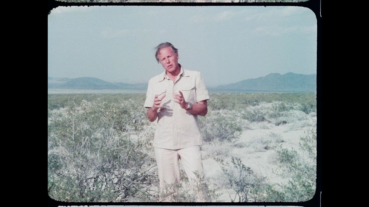 David Attenborough revisits desert plant he filmed 40 years previously ...