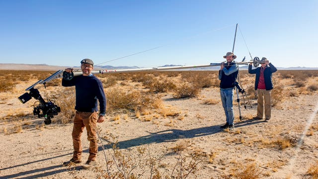 David Attenborough revisits desert plant he filmed 40 years previously ...