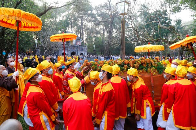 Thousands gather for funeral of influential monk Thich Nhat Hanh in ...