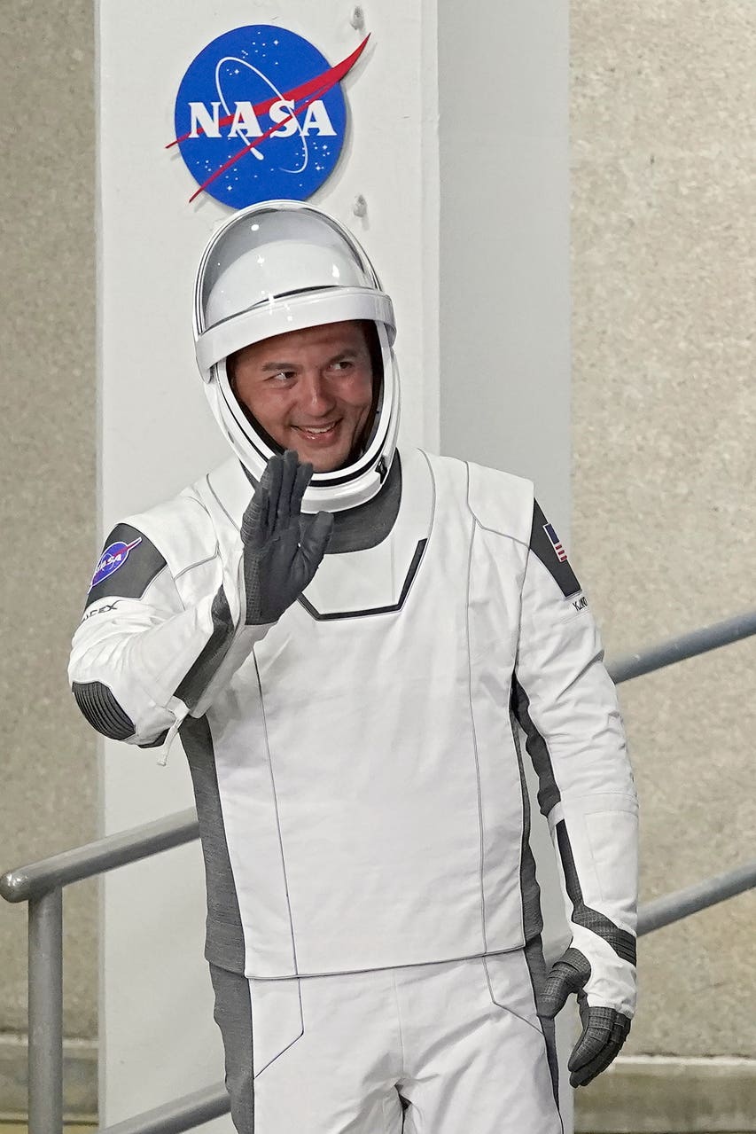 Astronauts arrive at space station after thrilling lift-off excites ...