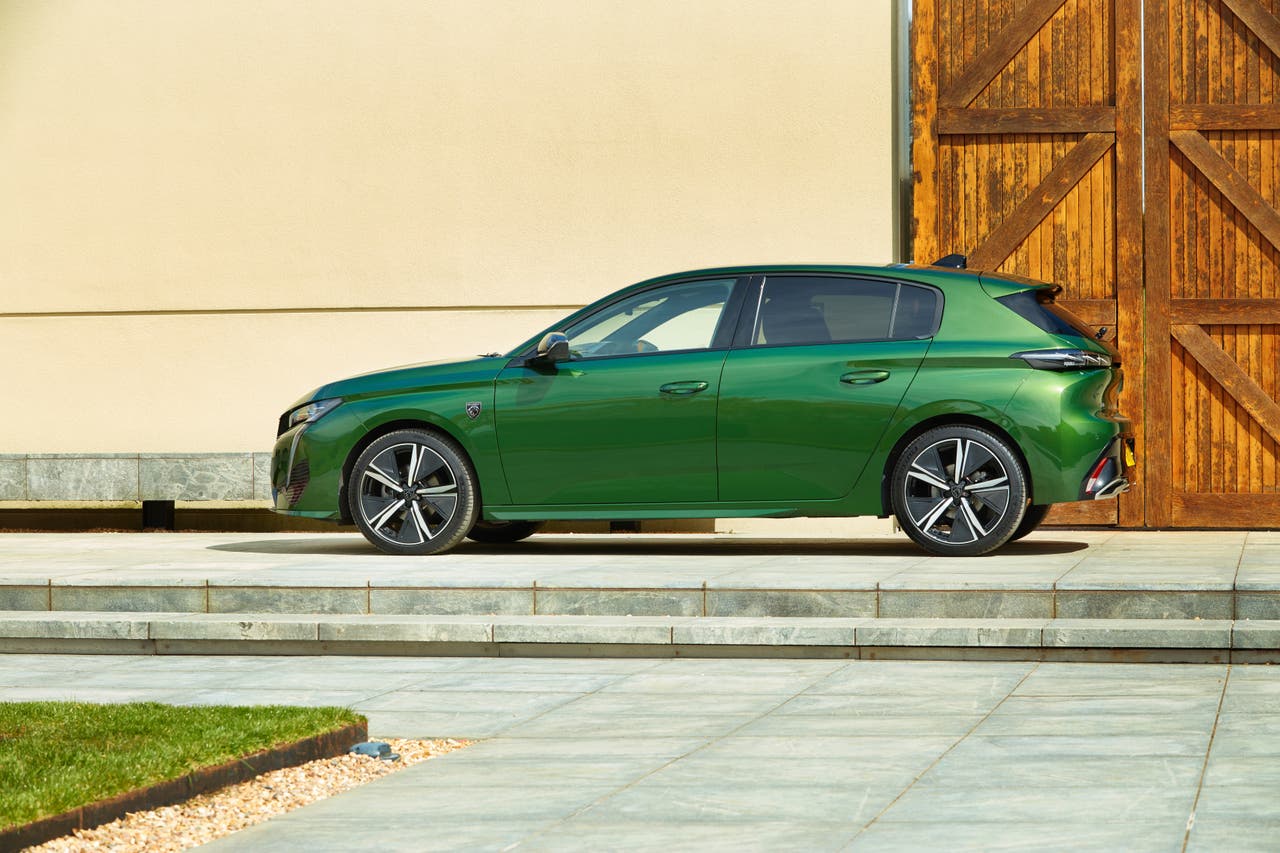 First Drive: The new Peugeot 308 adds glamour to the family hatchback ...