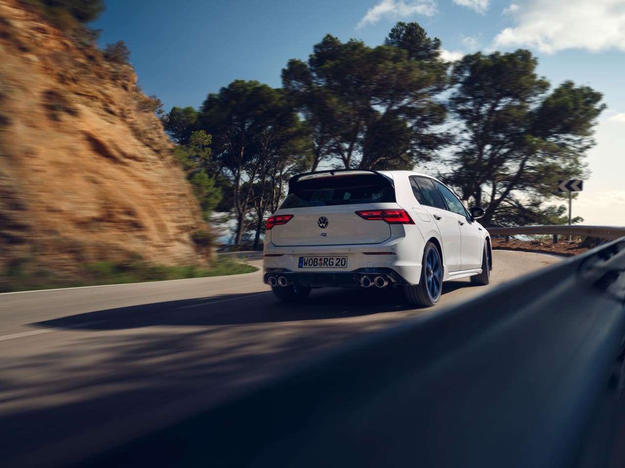 The new Volkswagen Golf R ‘20 Years’ is the most powerful Golf yet ...