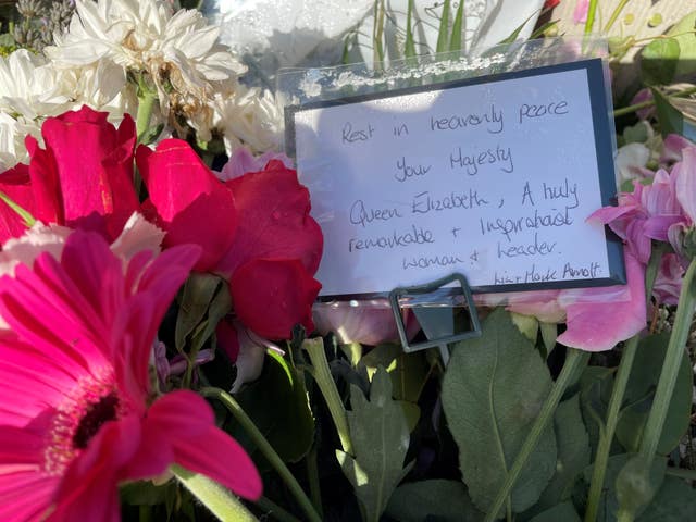Hundreds come to Hillsborough Castle to mark proclamation of new King ...