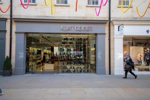 Charlotte Tilbury: Beauty mogul behind make-up empire made CBE | Border ...