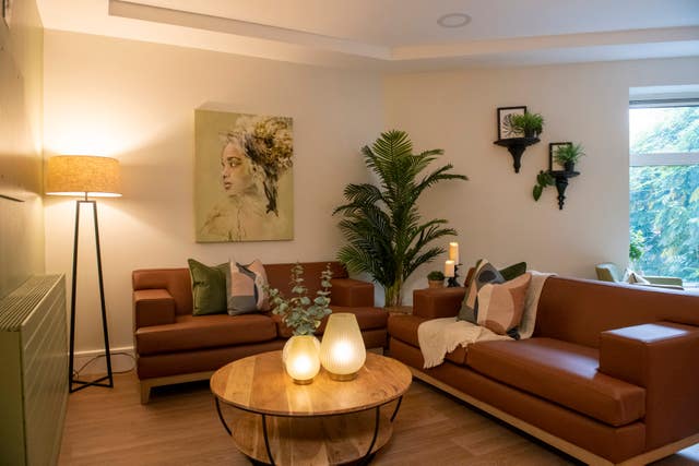 Dr Con Murphy’s fundraising brings comfort to CUH cancer patients