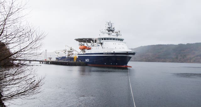 Commander’s pride as Navy’s new mine-hunting ship arrives in Scotland ...