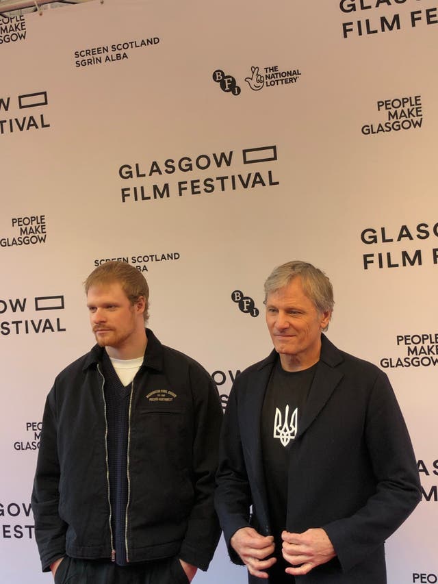 Viggo Mortensen shows support for Ukraine at Glasgow festival premiere