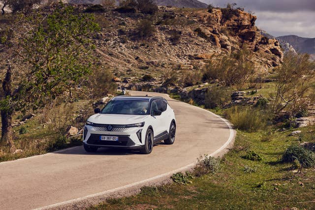 First Drive: Renault Scenic E-Tech Electric – Famous nameplate returns ...