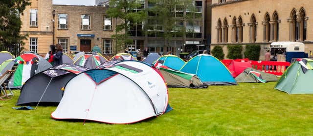 Oxford and Cambridge students set up Gaza protest camps | Express & Star