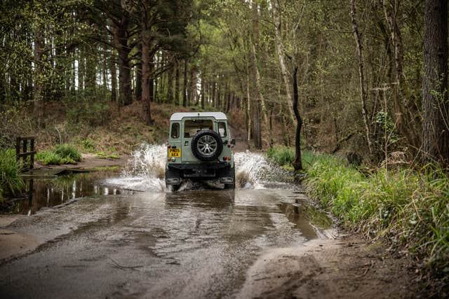First Drive: Bedeo’s Reborn Electric Icons Defender gives new life to ...