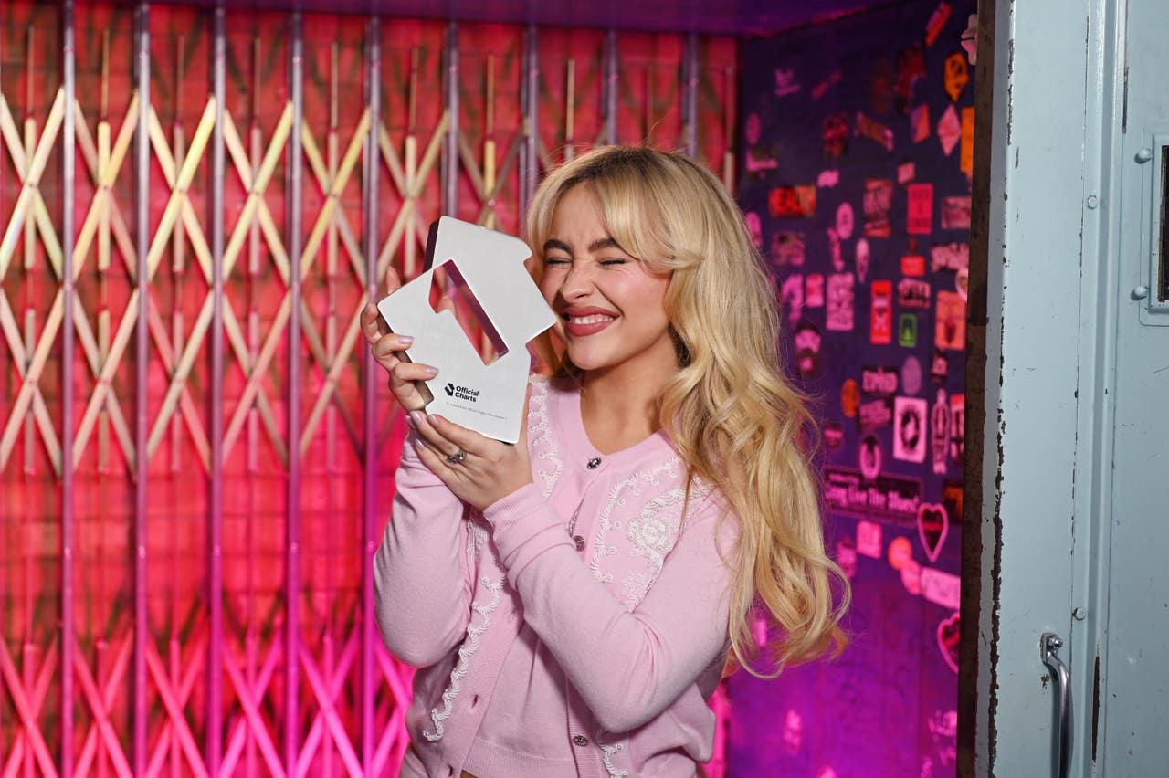 Sabrina Carpenter breaks UK charts record as youngest female artist in ...