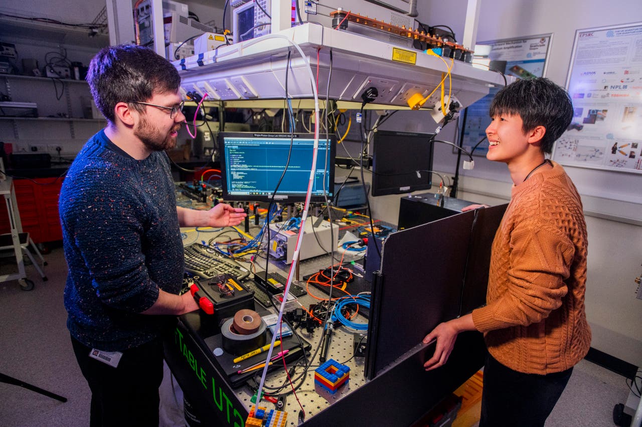 Quantum internet research benefits from £160m funding | LBC