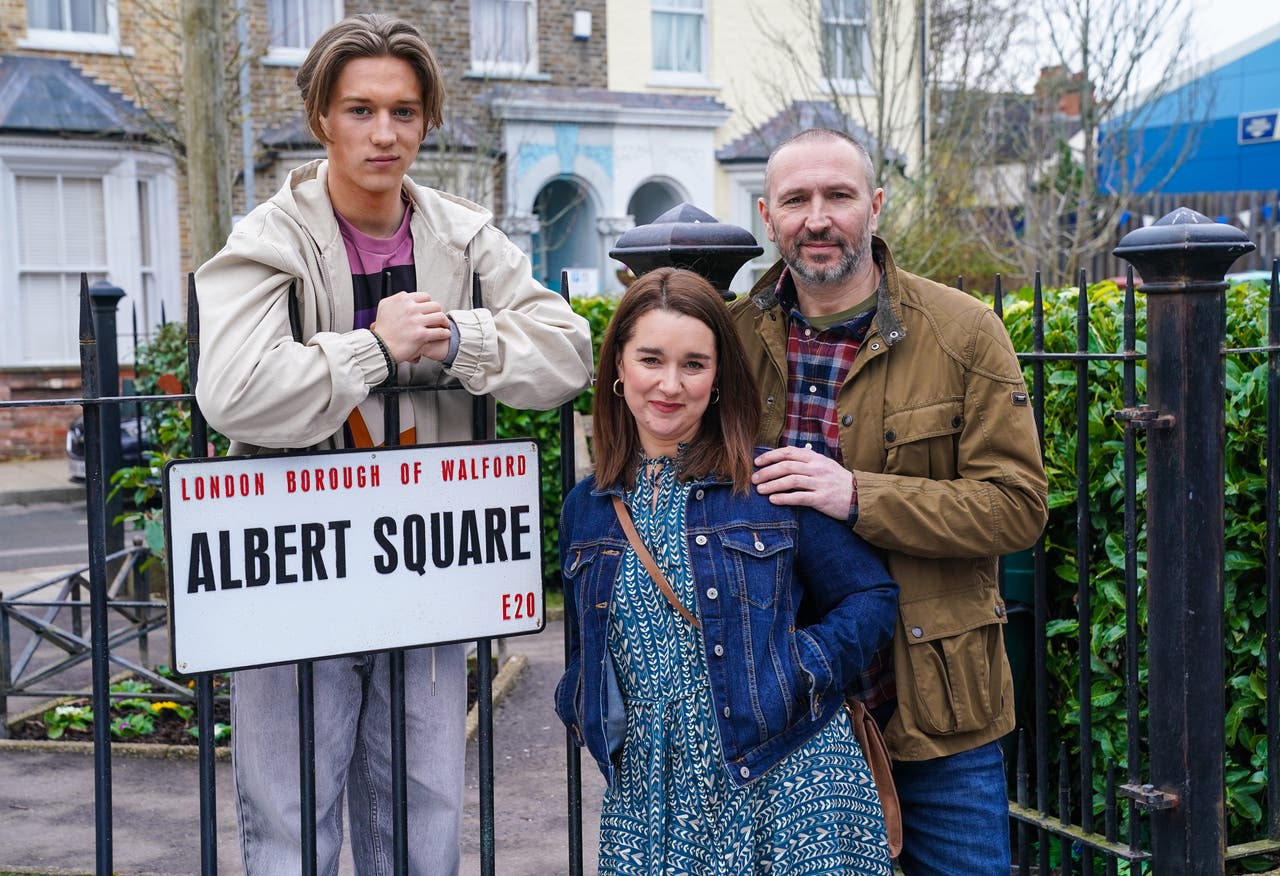 Vicki Fowler to return to EastEnders for her uncle Martin’s funeral ...