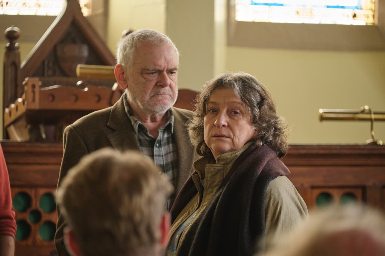 Hugh Dennis and Caroline Quentin among Beyond Paradise guest stars ...