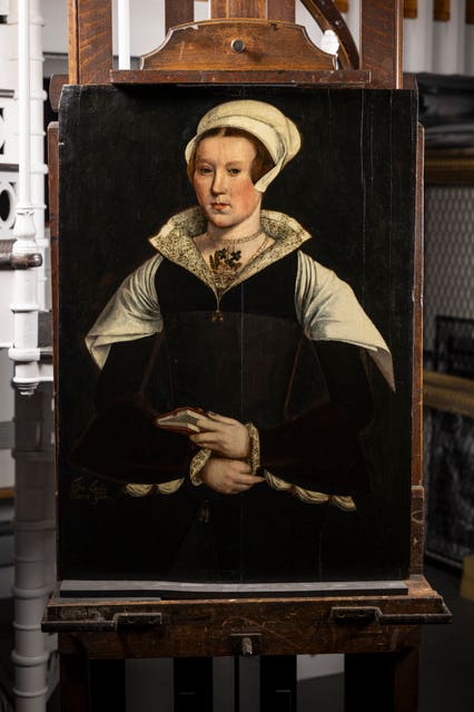 Mysterious portrait could be of ‘Nine Days Queen’ Lady Jane Grey ...