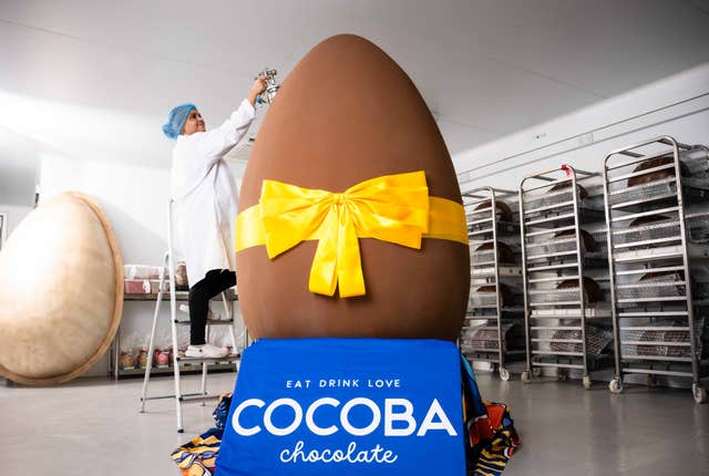 Chocolate makers create UK’s ‘biggest and heaviest’ Easter egg | Worcester News