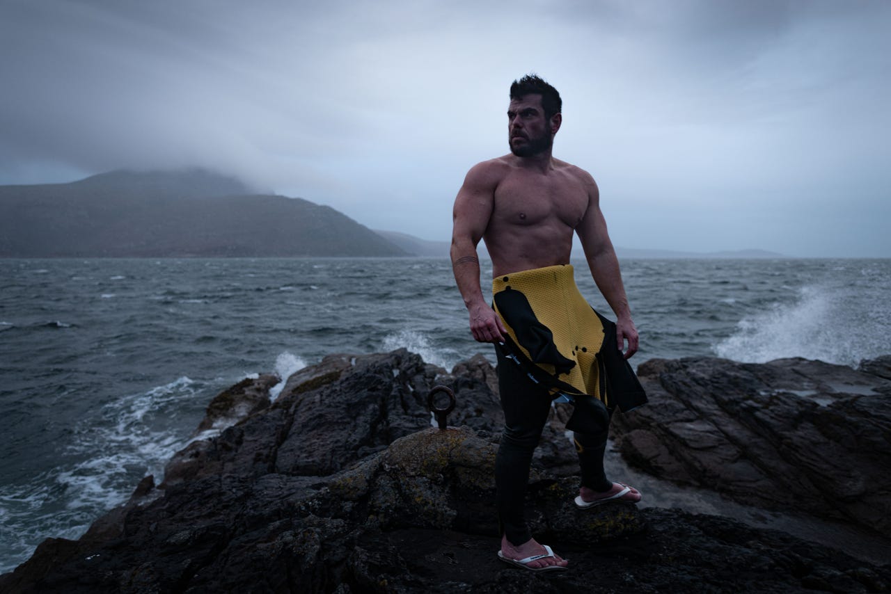 Ultra-swimmer inspired by Thor actor Chris Hemsworth to take on Iceland ...