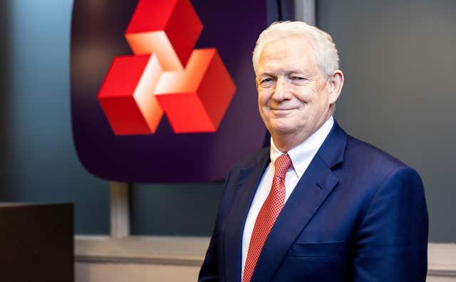 NatWest returns to private ownership for first time since 2008 rescue ...