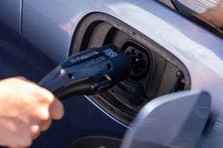 BYD and Octopus Energy partner up for UK’s first vehicle-to-grid (V2G ...