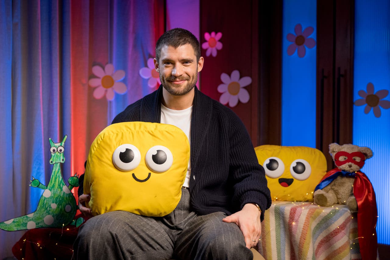 Superman star David Corenswet to read CBeebies Bedtime Story | Surrey Comet