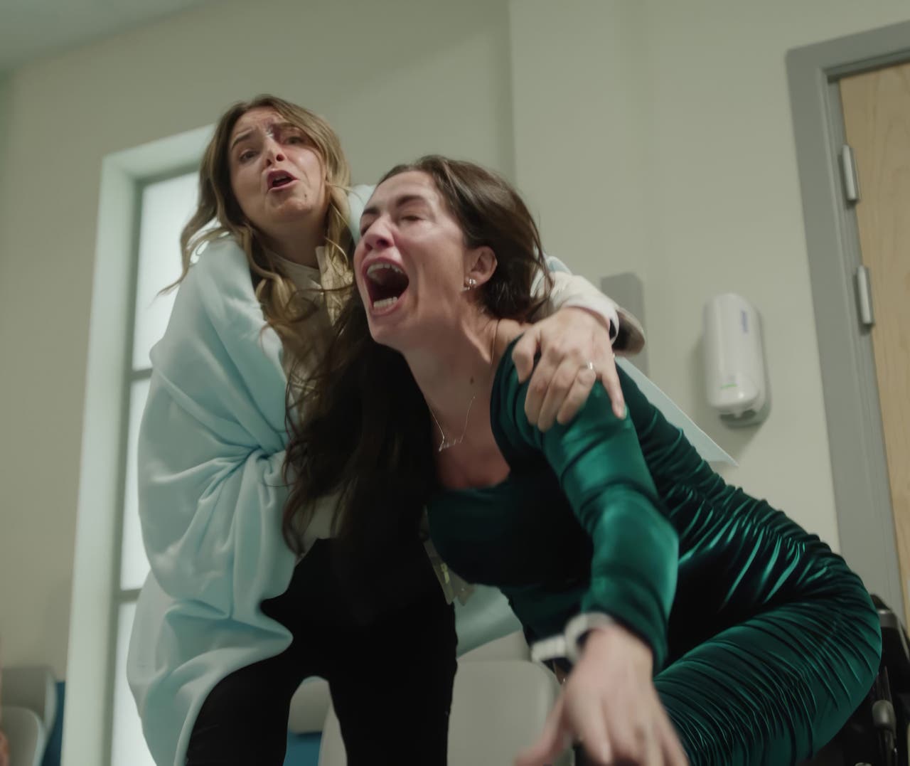 Major Corrie and Emmerdale characters die during crossover episode ...