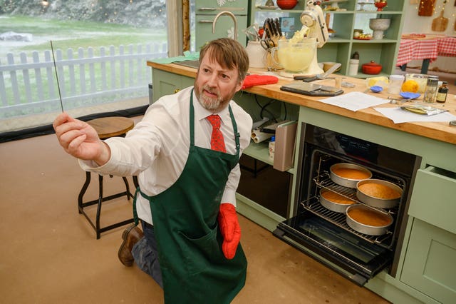 Peep Show star crowned winner of The Great British Bake Off’s Christmas ...