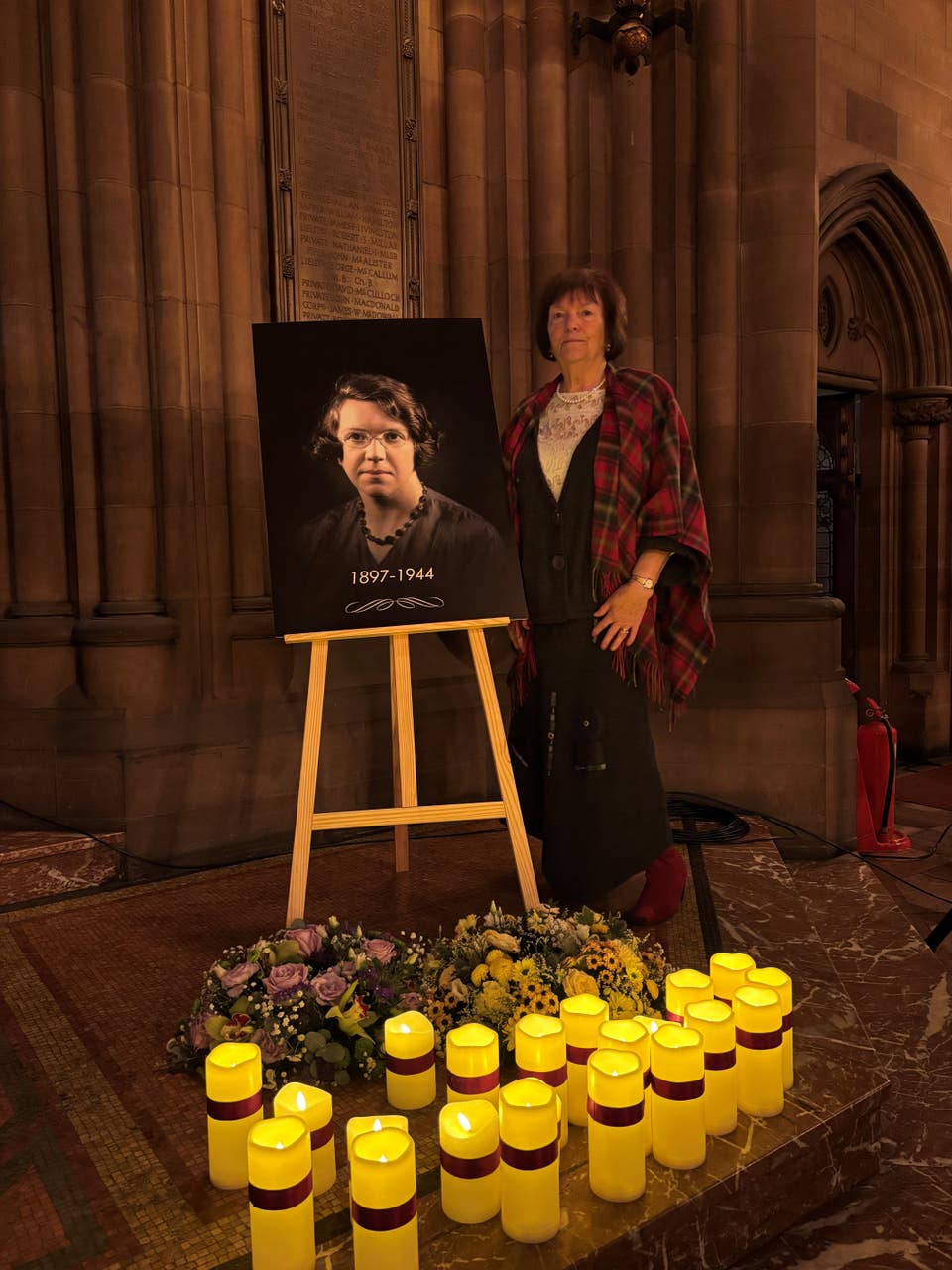 Artwork for mural dedicated to Scot who cared for Jewish girls unveiled ...