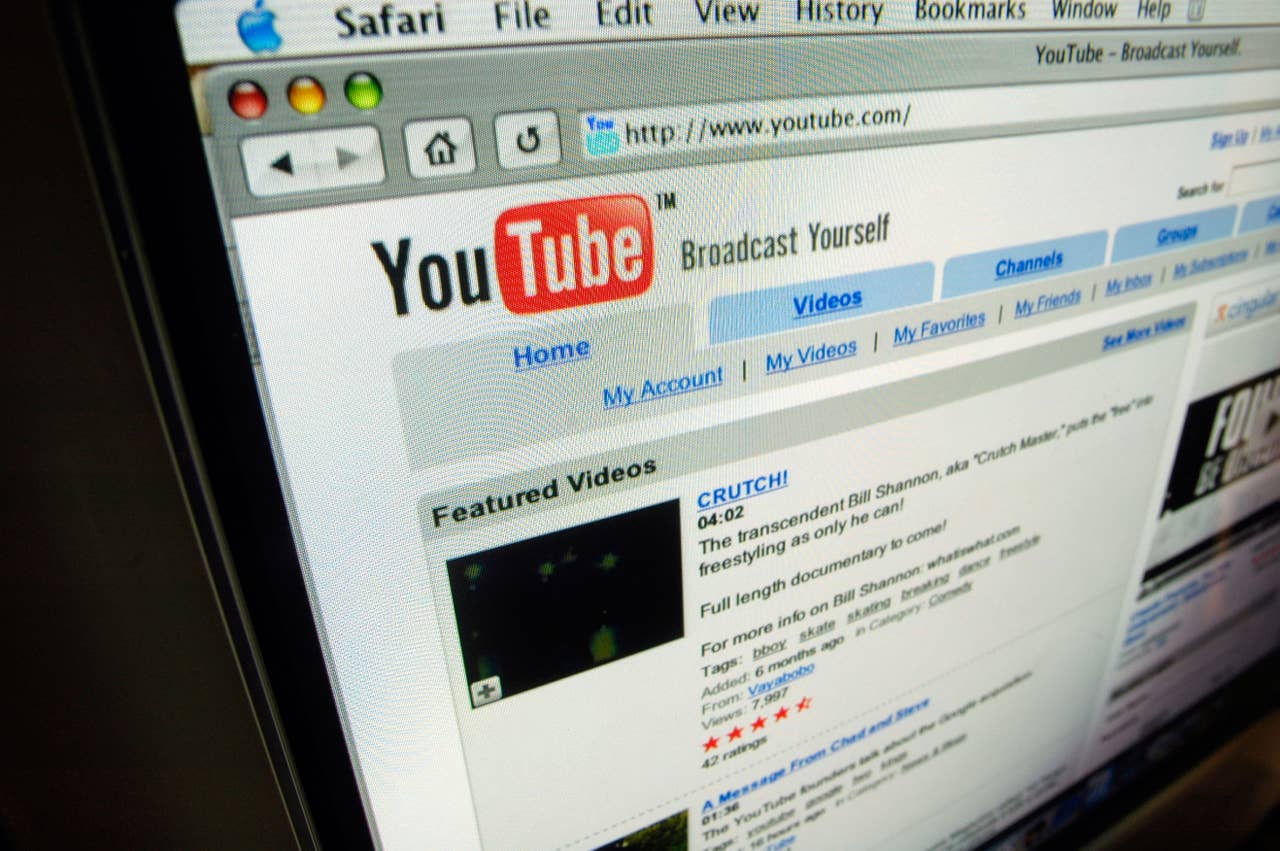 Reconstruction of original YouTube page joins V&A collection | LBC