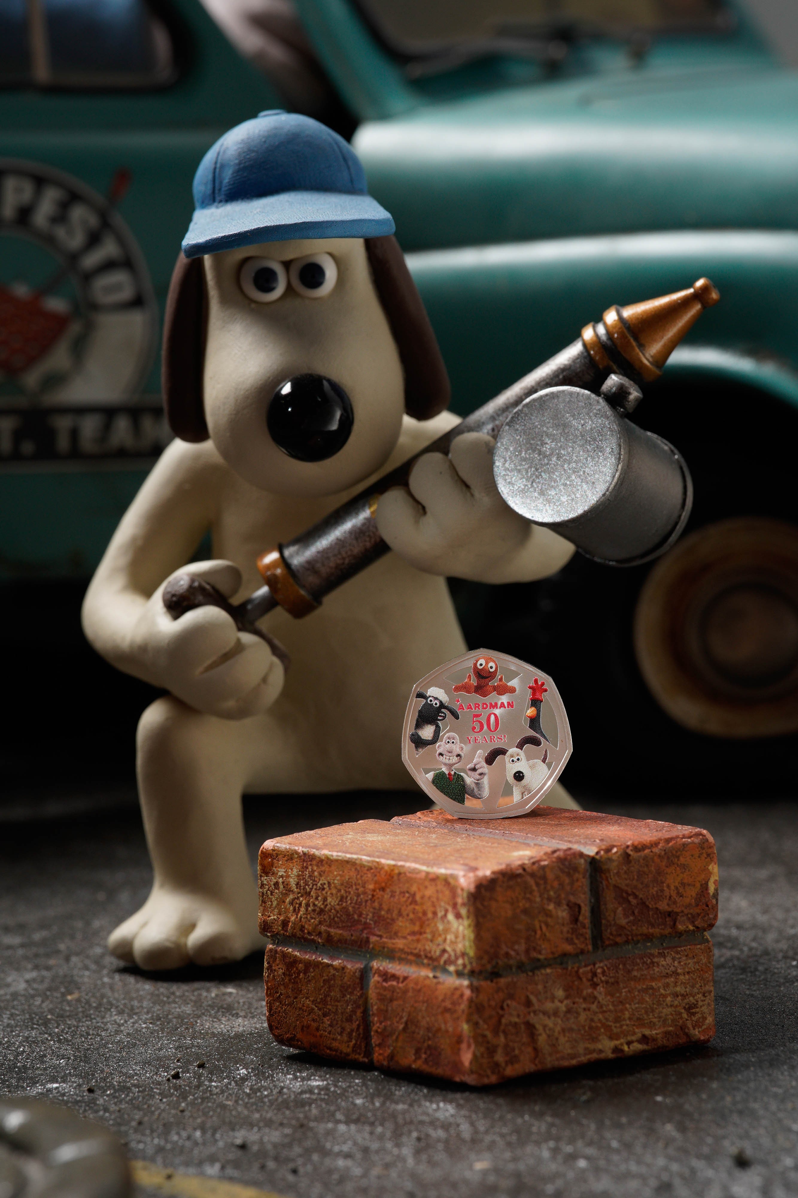 Cracking news Gromit! New Royal Mint 50p coin celebrates 50 years of ...