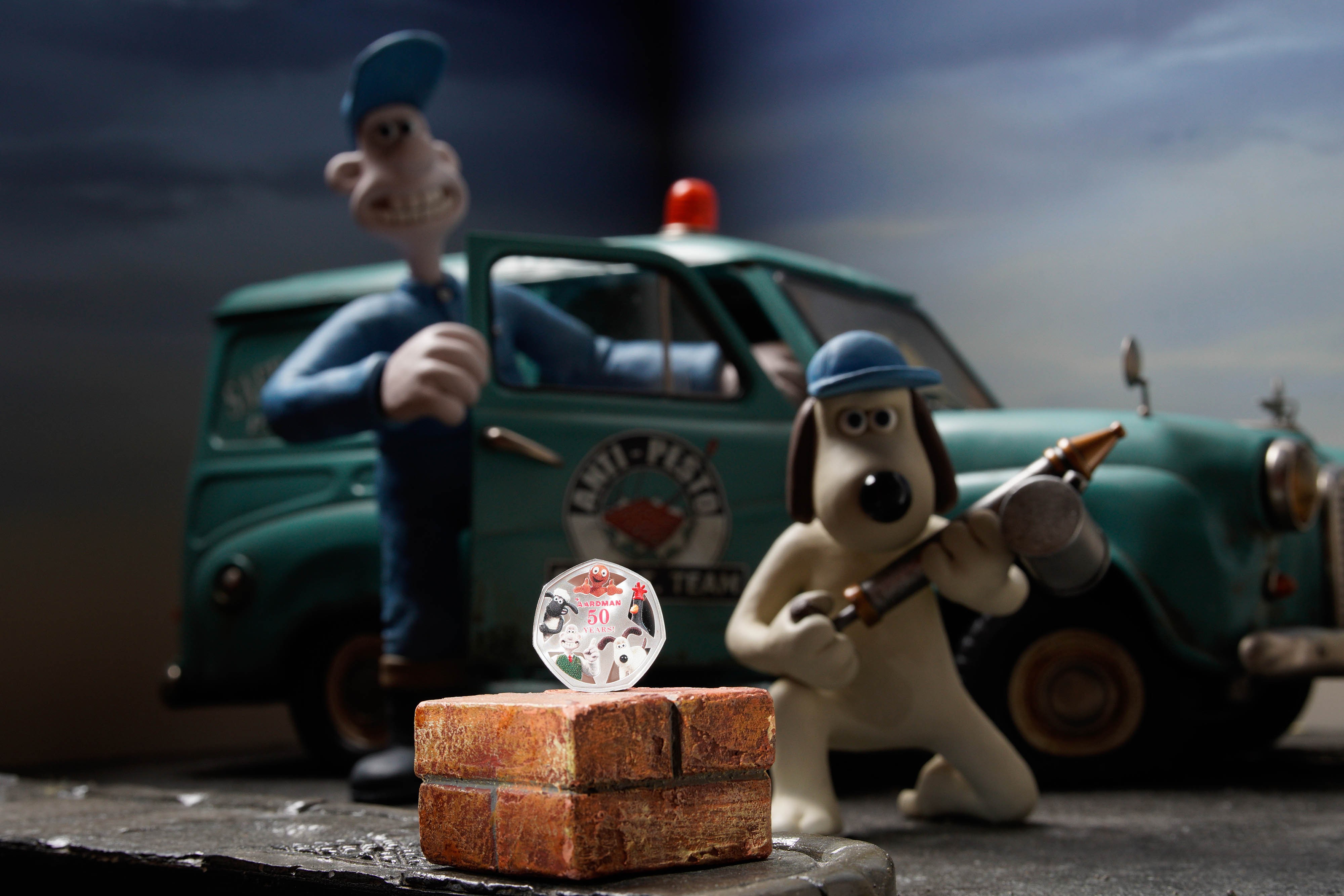 Cracking news Gromit! New Royal Mint 50p coin celebrates 50 years of ...