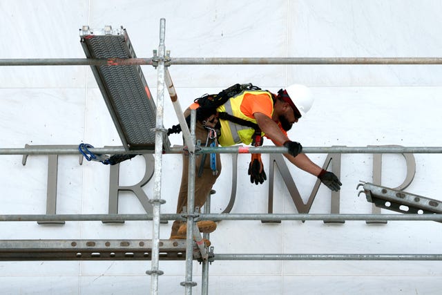 Workers remove Trump’s name from Kennedy Centre | Ludlow Advertiser