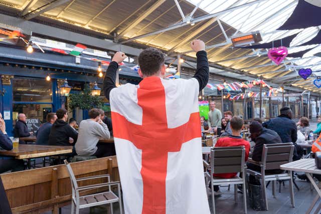 Pub bookings surge by 300% for England’s World Cup kick-off | Tottenham ...