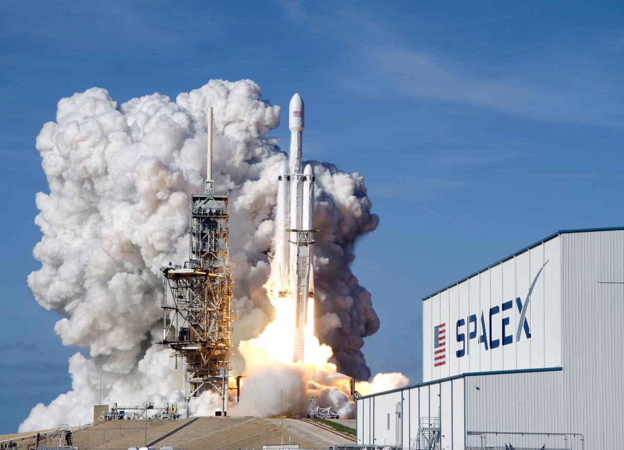 Musk could become trillionaire when SpaceX goes public | Wirral Globe